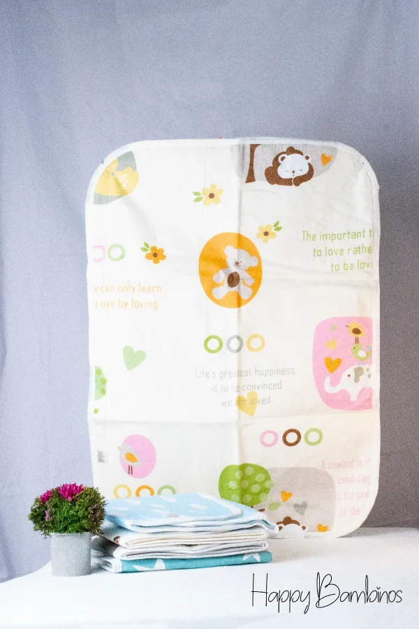 Cot Sheet (Animal with Cream Color) - Happy Bambinos
